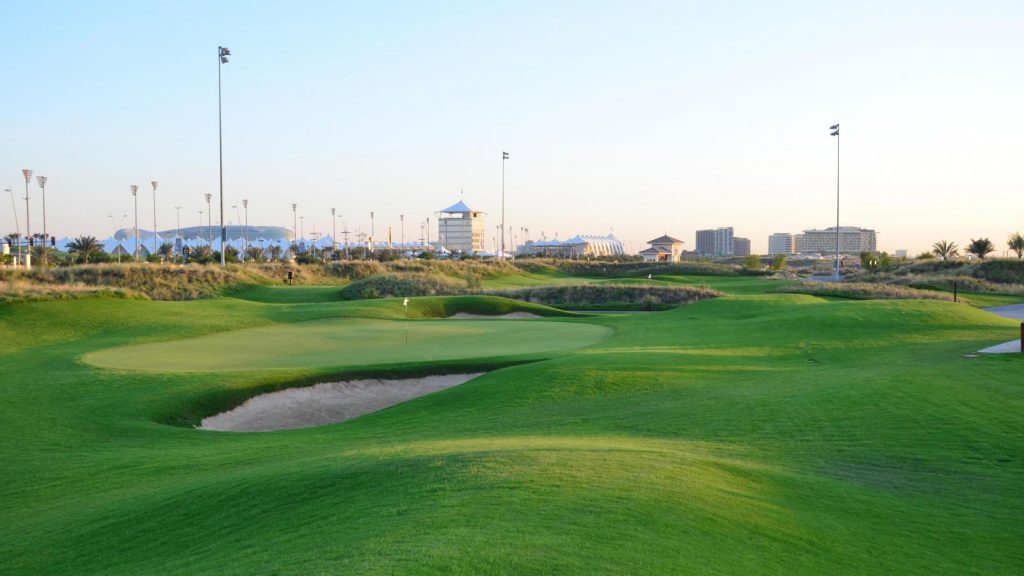 Yas Links Academy Course - Golf.ae